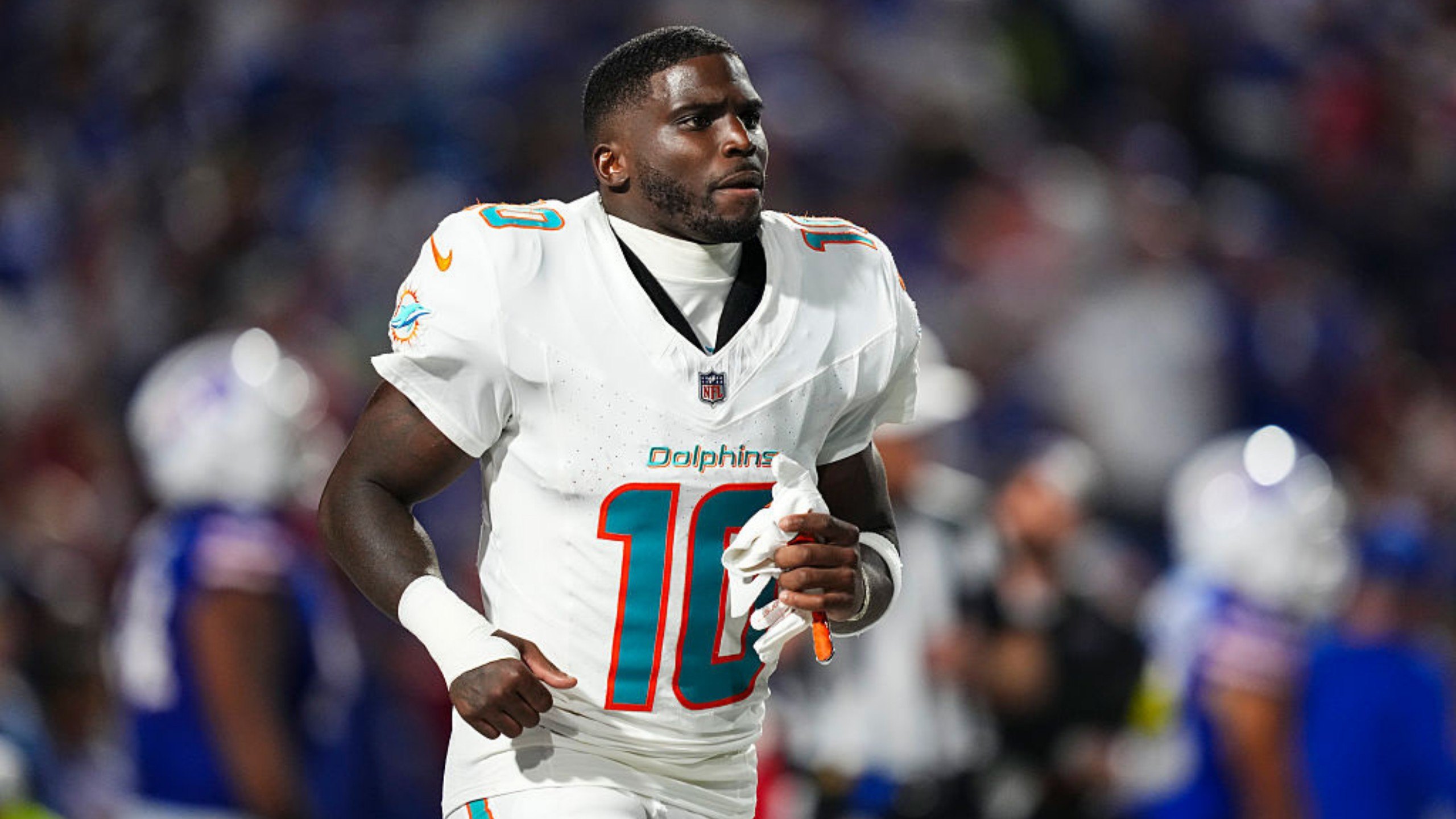 Exclusive: Miami Dolphins star Tyreek Hill lists Florida home for $7.7 ...