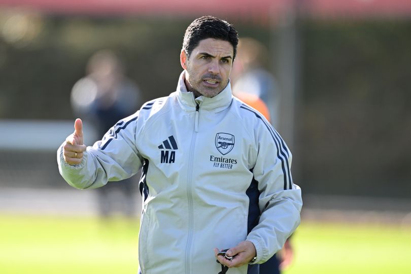 Arsenal attacker and key duo absent from Carabao Cup final training ...