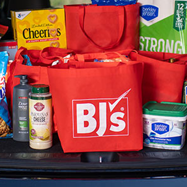 Save money on gas for Memorial Day weekend with these deals