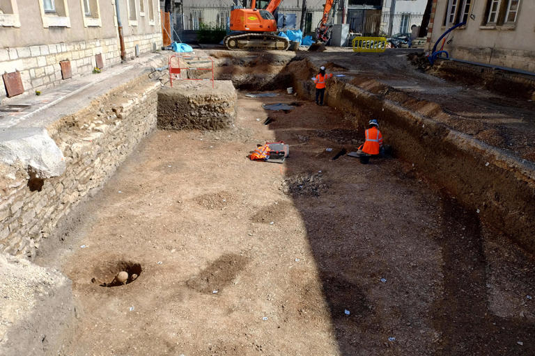 Ancient skeletons sitting upright found at French school. See photos