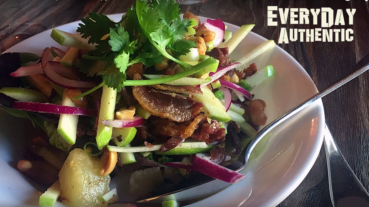 Deliciously simple Thai salad - crispy bacon, apple, pineapple - yam ...
