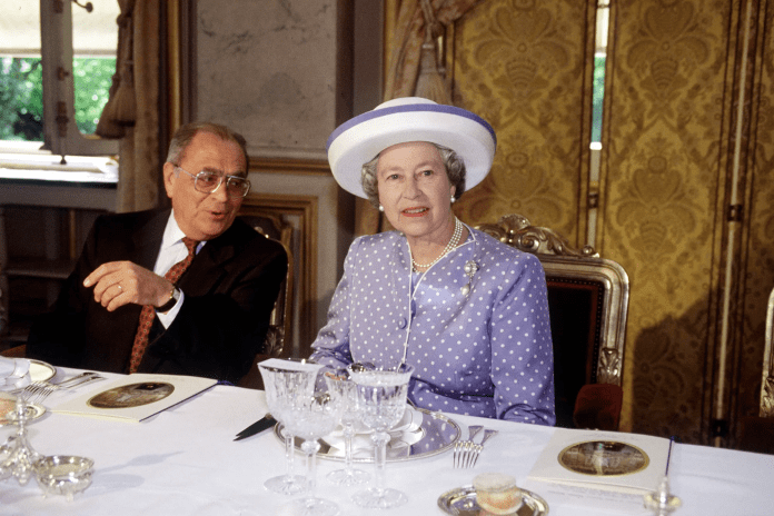 The late queen’s two-ingredient lunch shows what eating to live looks like