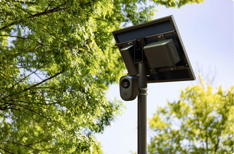 Oakland police got so many stolen car Flock alerts they turned them off