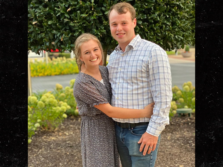 Kendra & Joseph Duggar reunite in Arkansas after his jail release
