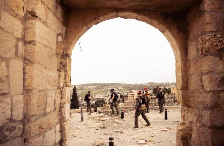 Shrapnel from Iranian missile falls in Jewish Quarter of Jerusalem's ...