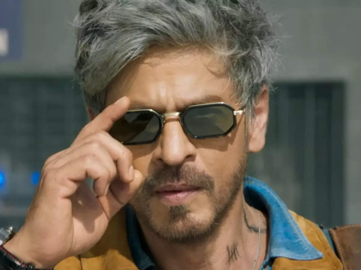 Shah Rukh Khan to shoot gritty 'King' fight scene with 10 Russian ...