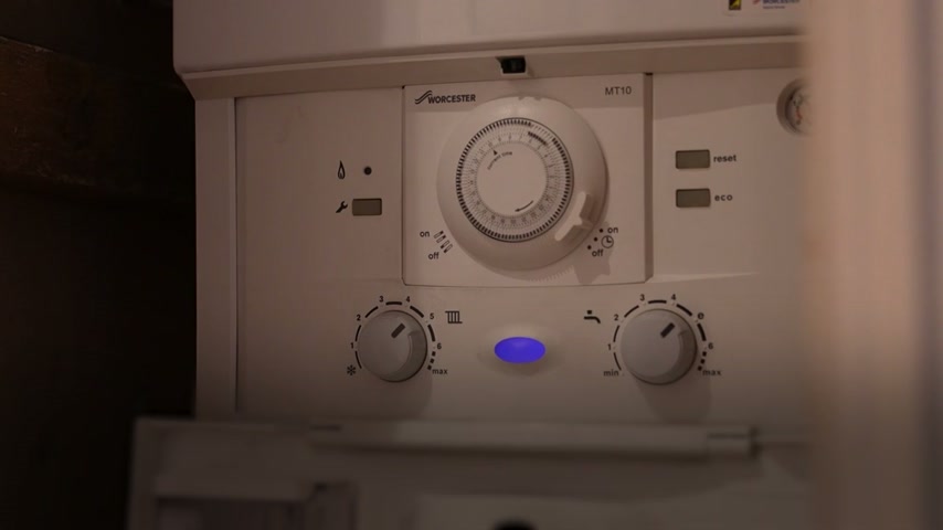 Household energy bills to jump by £332 a year in July, latest forecasts ...
