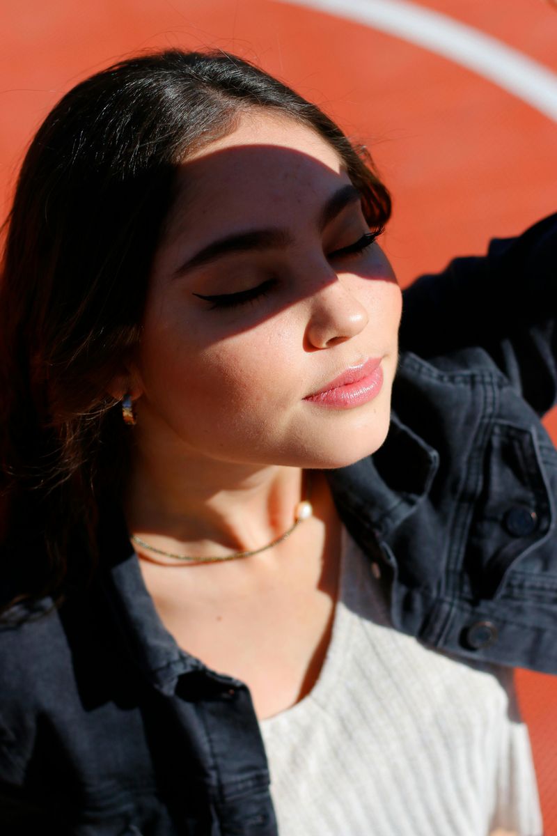 If you notice these 11 signs, someone is thinking about you