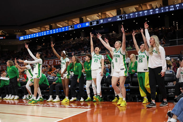 Meet the Ducks. Graves breaks down 2026-27 Oregon women's hoops roster