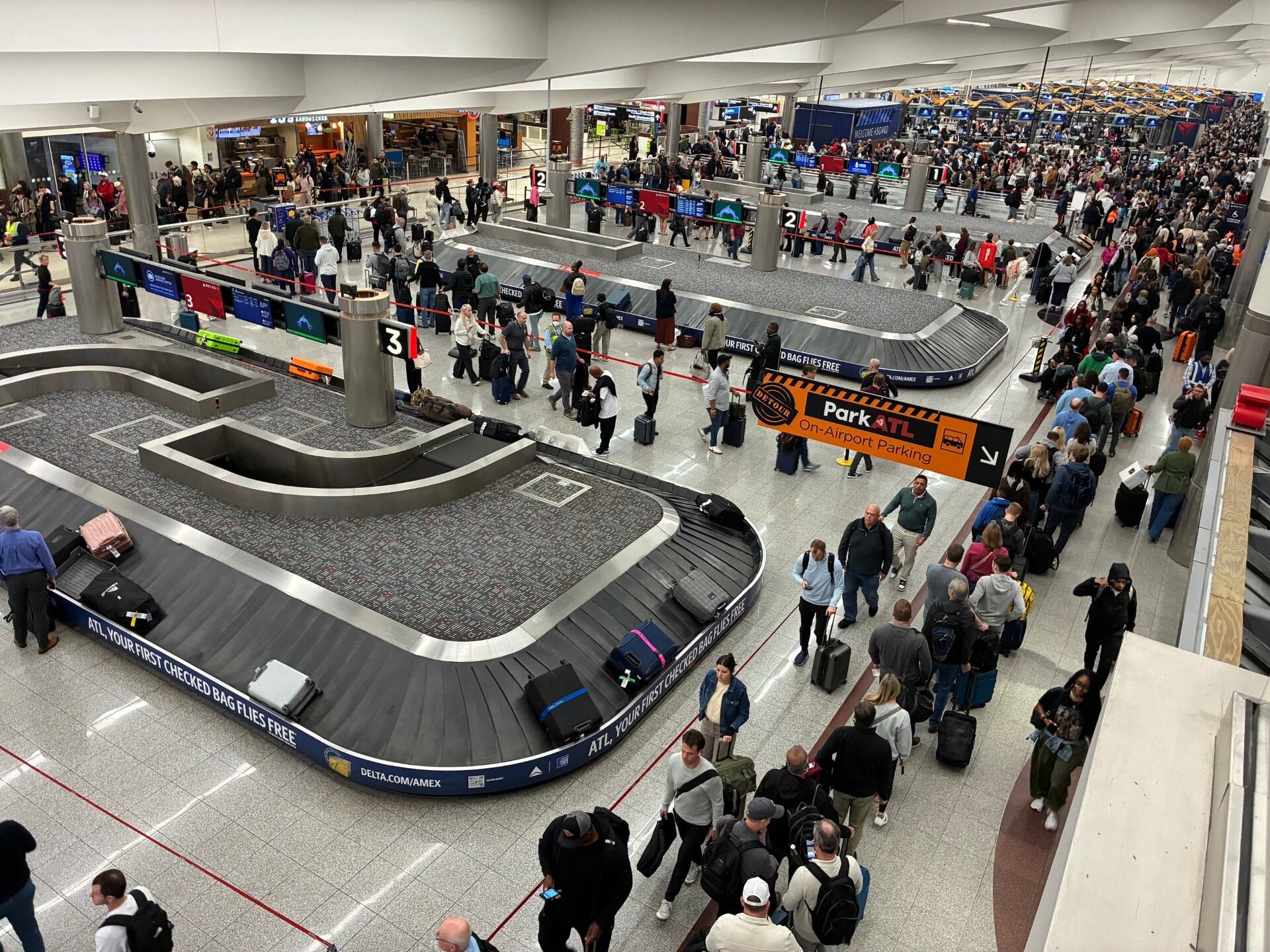 Massive security checkpoint delays clog world’s busiest airport