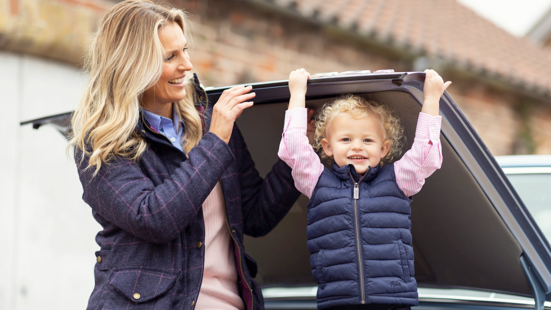 20 things all parents should keep in their car