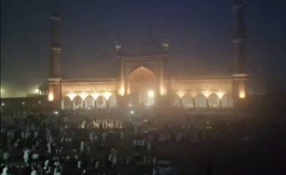 Eid al-Fitr 2026 highlights: PM Modi conveys Eid greetings, hopes for ...