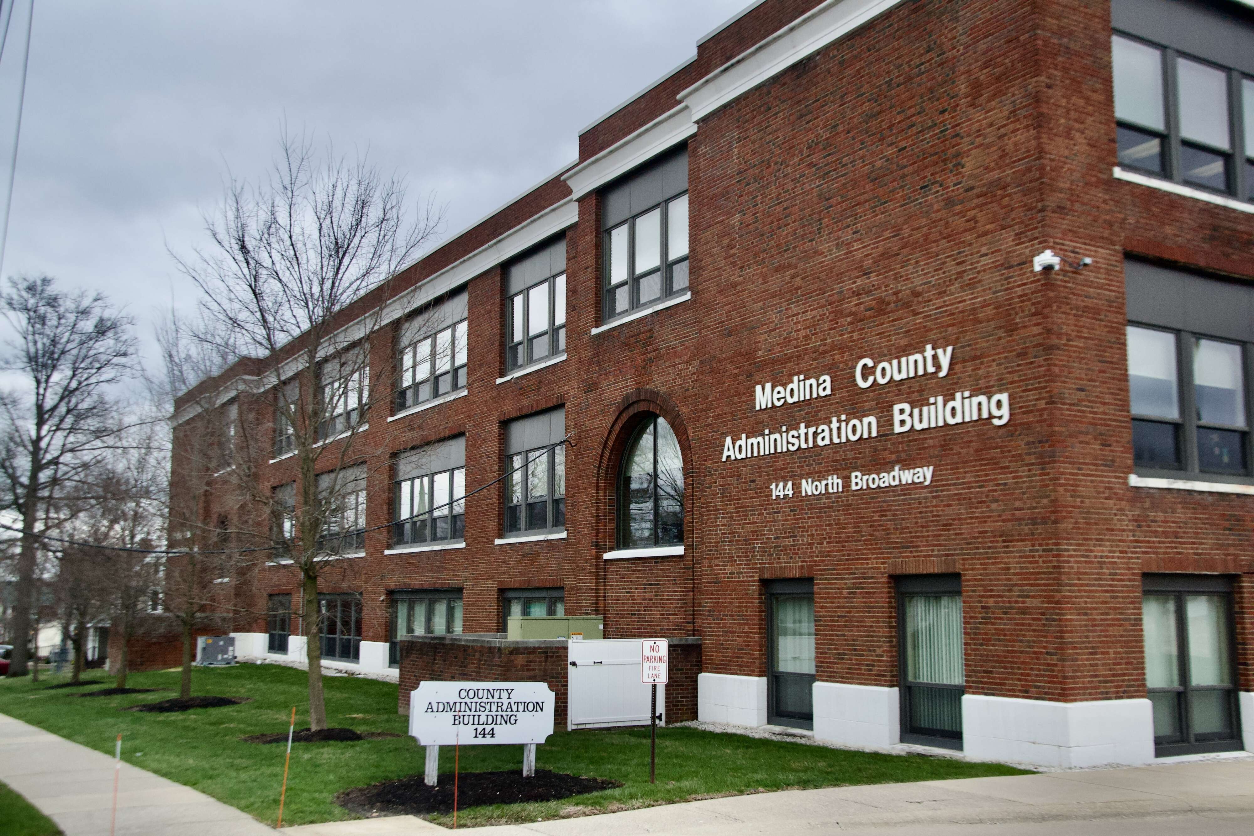 Medina County auditor disputes commissioner’s claims about delay in ...