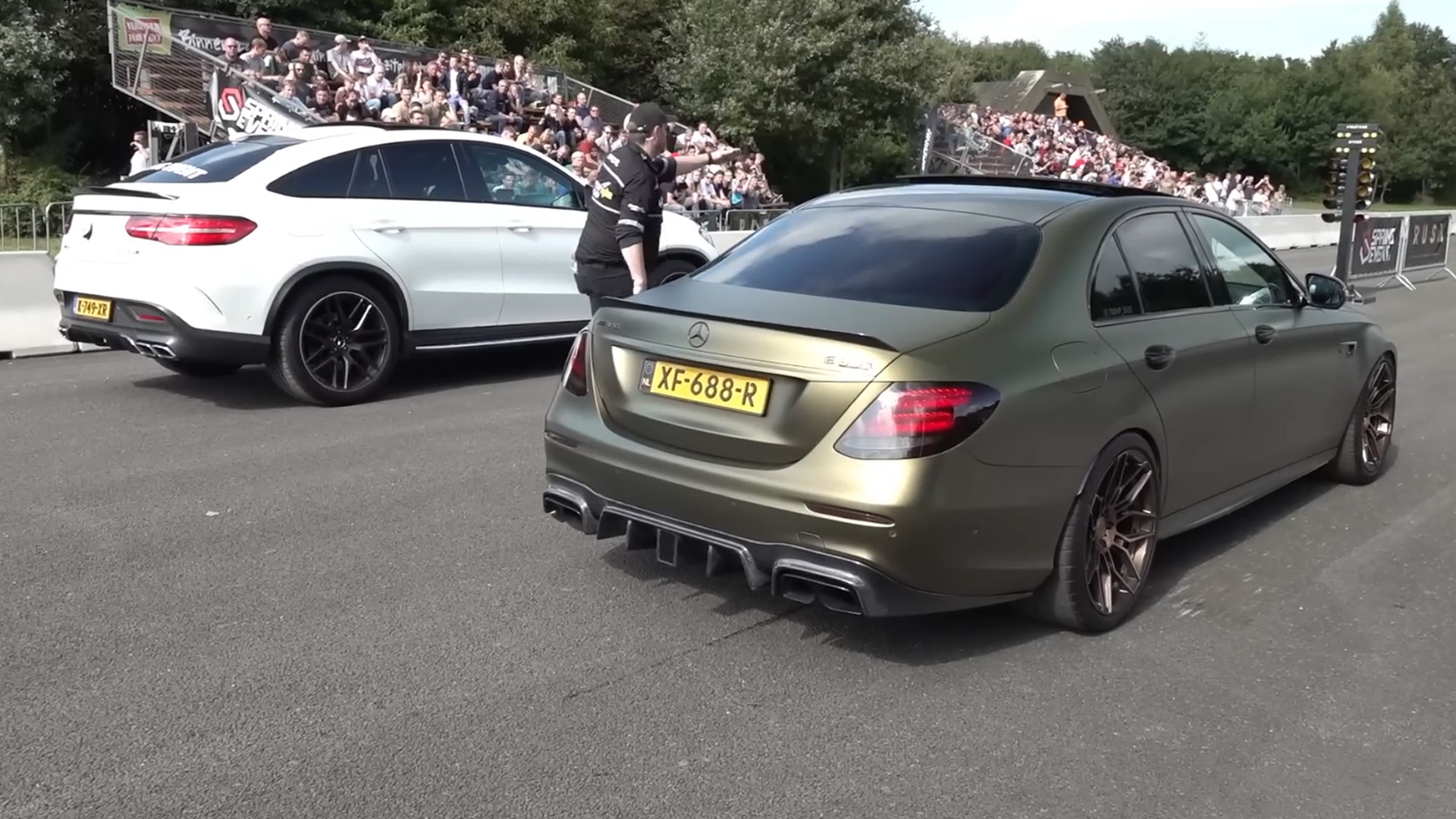 Mercedes E63 contro Mercedes GLE63: drag race tra super SUV e berlina