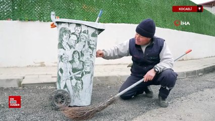 Çöpçüler Kralı'nda Kemal Sunal için mikrofon olan süpürge onun elinde ...