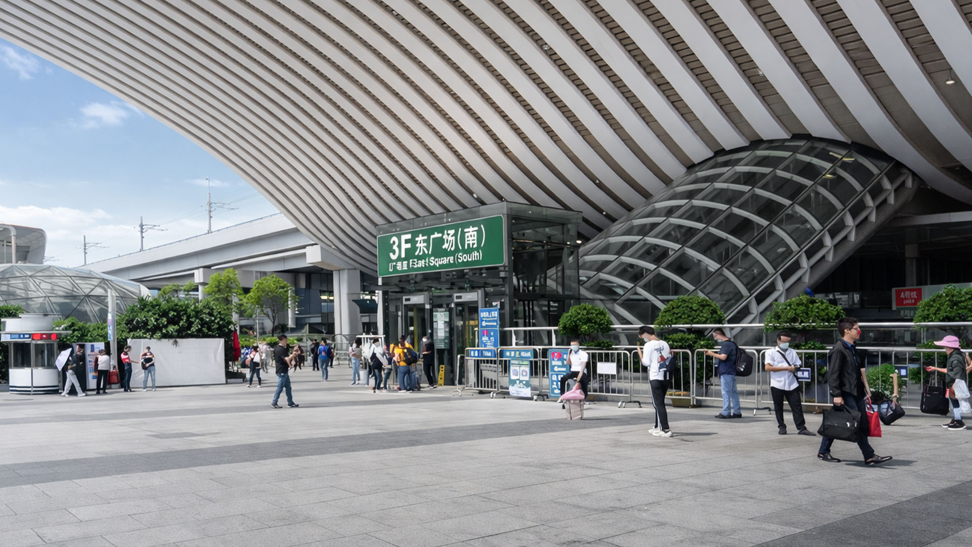 Moderne infrastructuur maakt openbaar vervoer in China comfortabeler