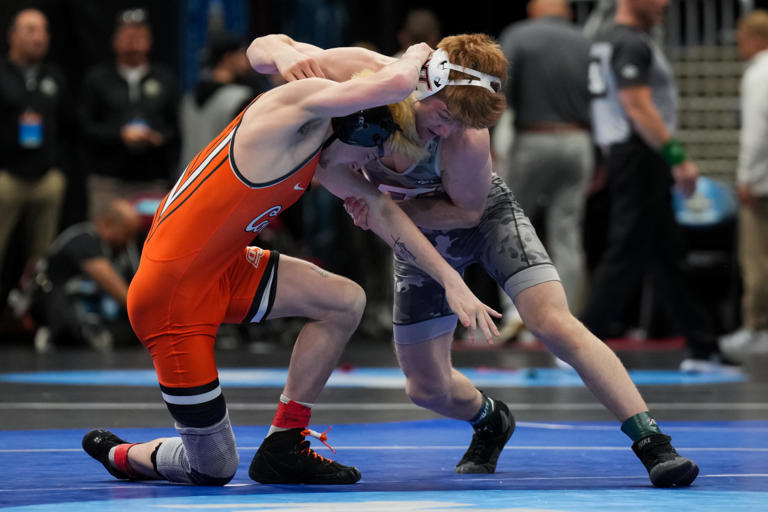 See who won NCAA wrestling rematch between Jax Forrest, Aaron Seidel