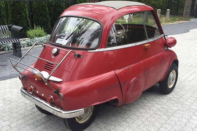 20 bizarre car designs that left the automotive world speechless