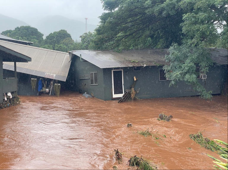 22 properties destroyed during Kona low storms: Honolulu damage reports
