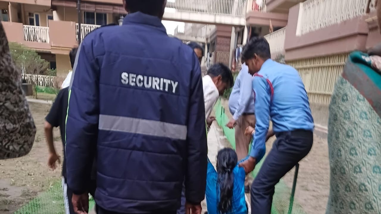 3-year-old dies after falling off 12th-floor balcony at Greater Noida ...