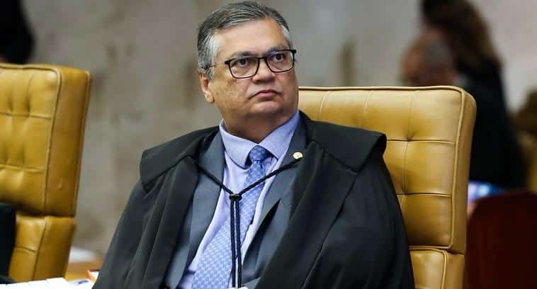 Decisão de Dino contra penduricalhos é aprovada por maioria expressiva ...