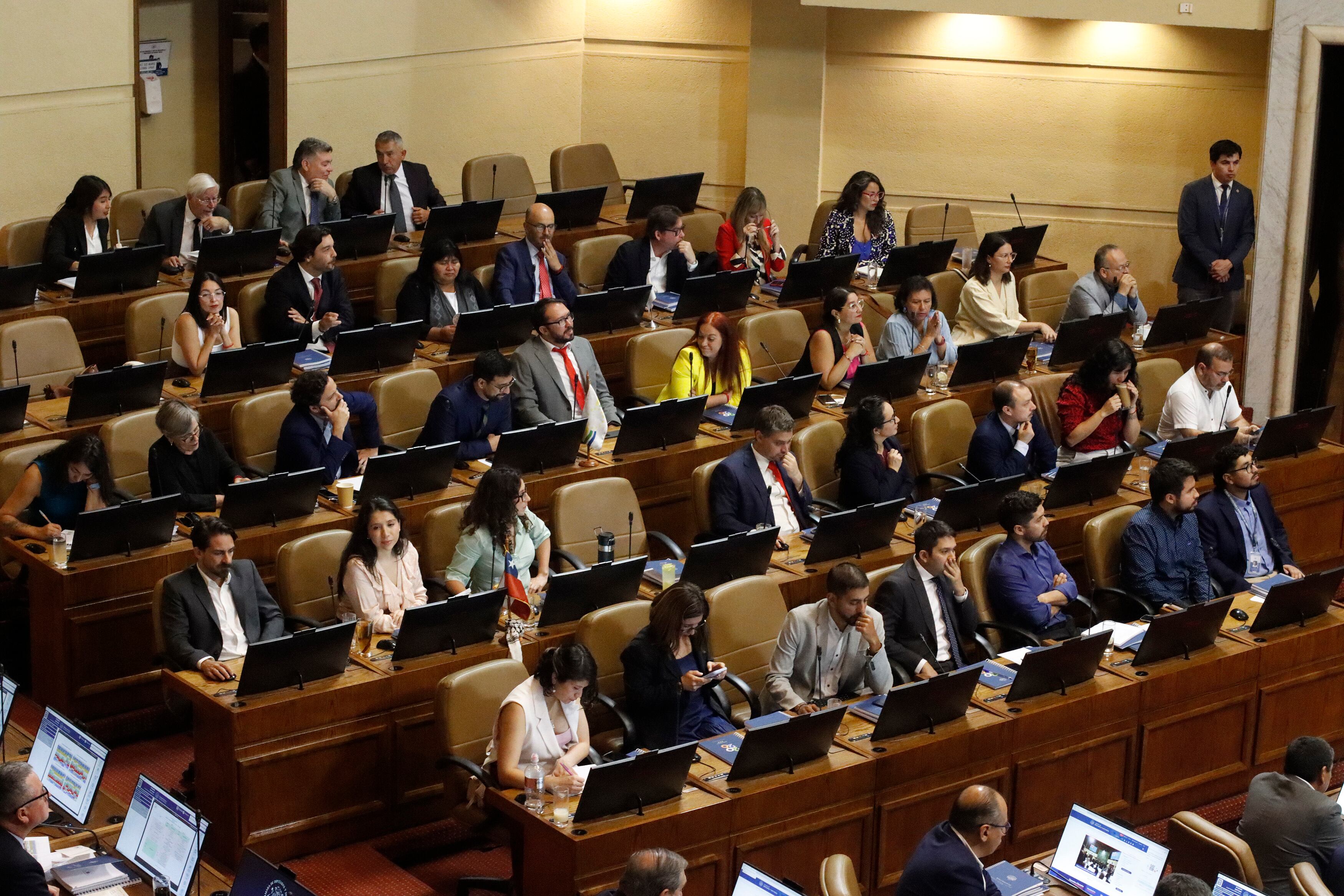 Oposición acusa vicios de constitucionalidad en megarreforma de Kast y ...