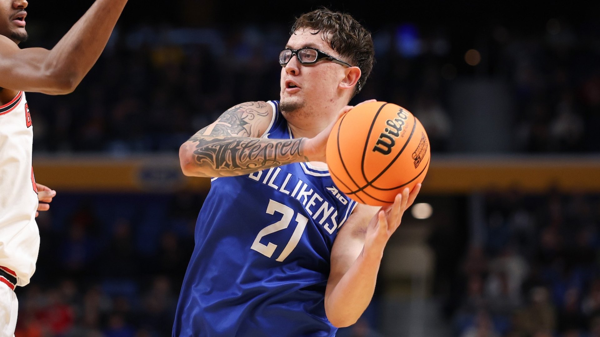 Who is Robbie Avila? Meet the March Madness star dubbed 'Cream Abdul ...