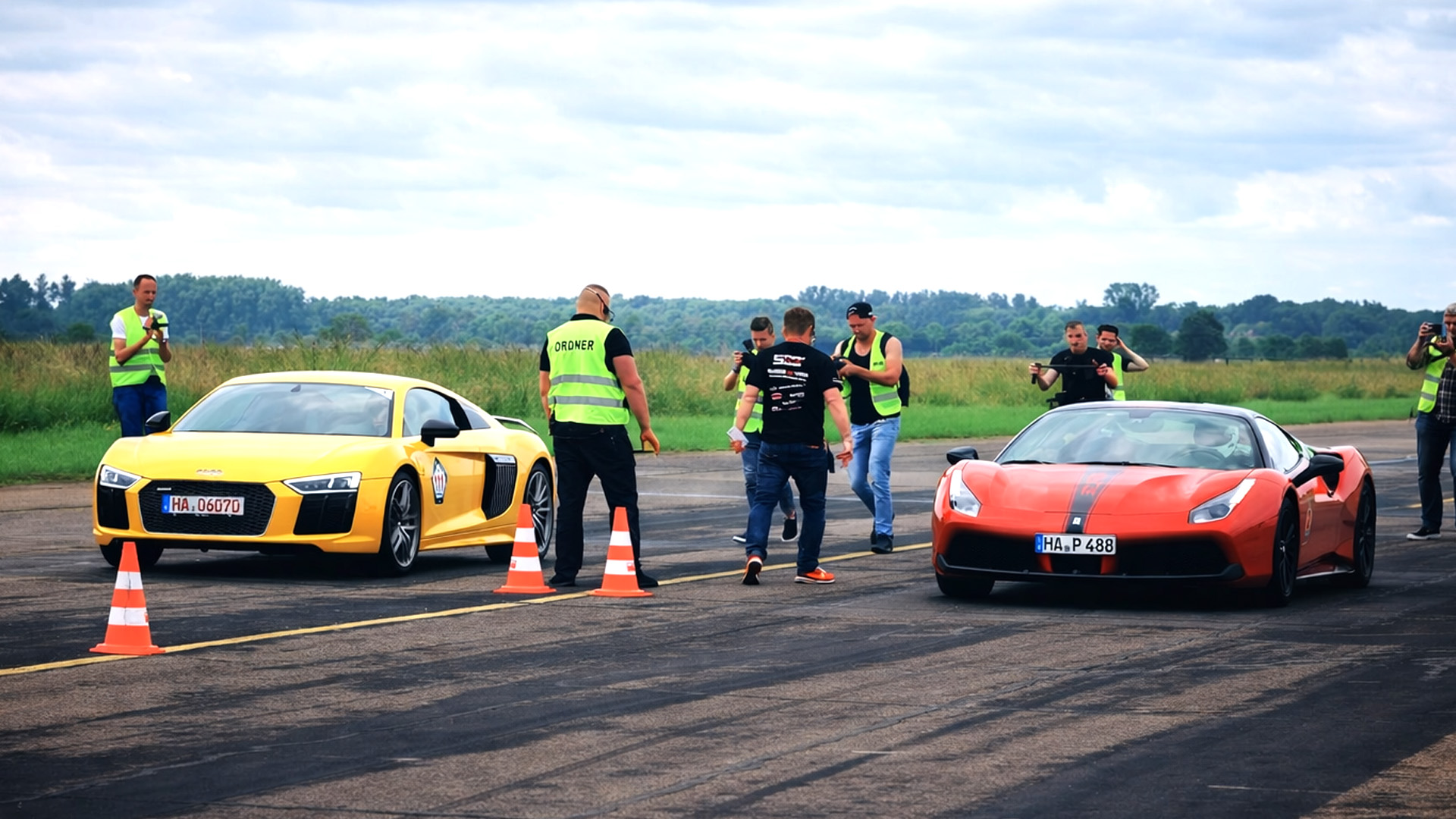Audi R8 vs Ferrari 488 GTB: wie is de snelste?