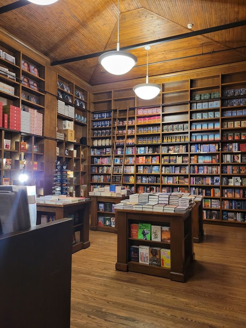 This Florida bookstore turns coffee, books, and a free afternoon into a ...