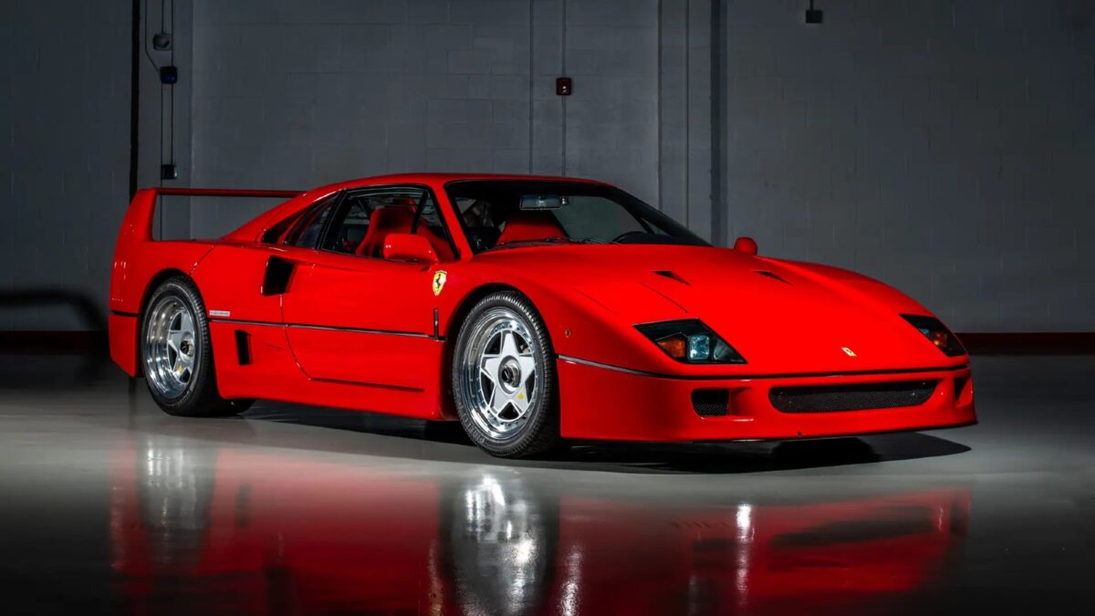 Compró un Ferrari F40 en una subasta por 5,2 millones en Miami, pero ...