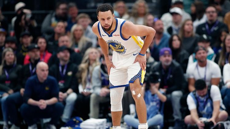 Will Stephen Curry suit up vs Atlanta Hawks? Latest update on Golden ...