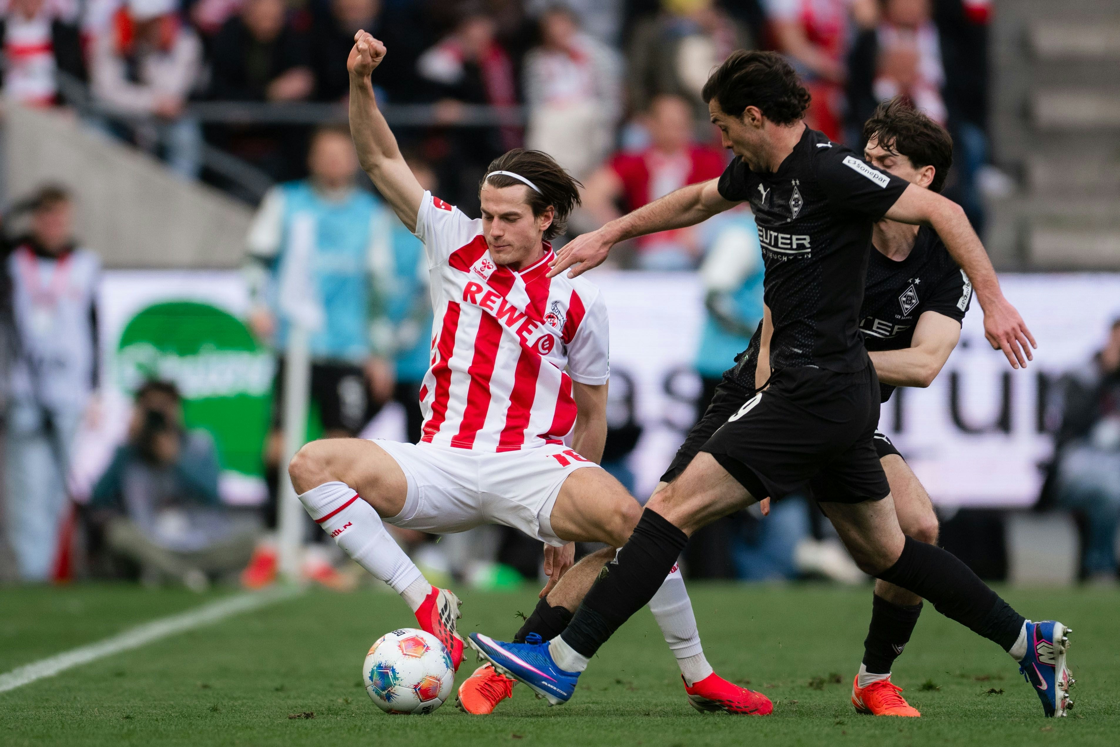 FC gegen Gladbach: Martel gleicht aus – und fliegt vom Platz!