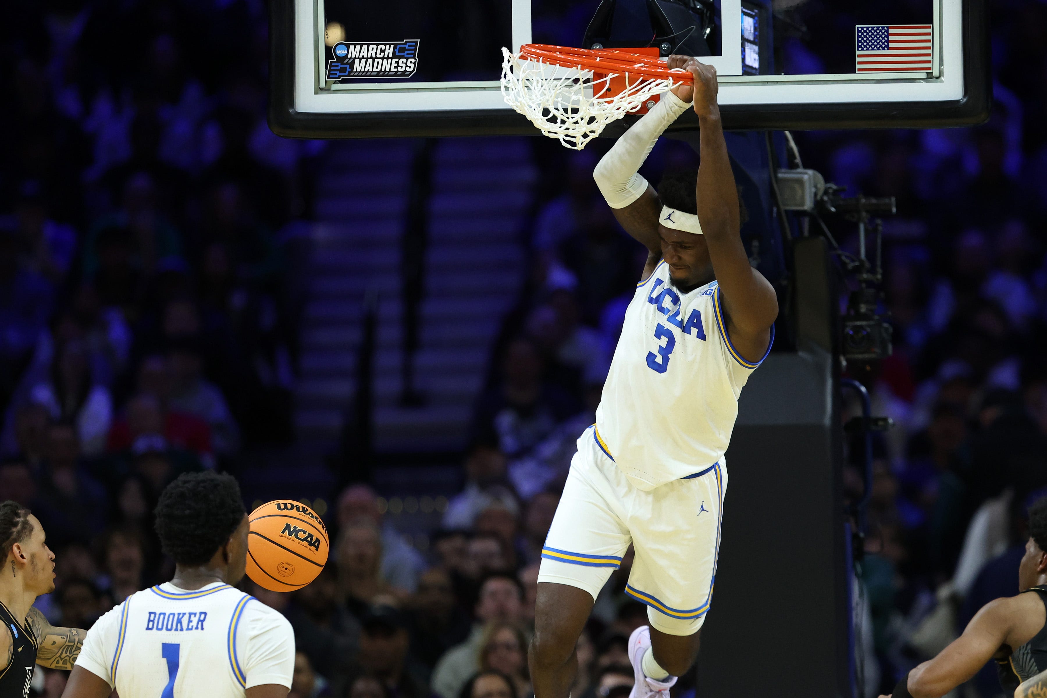 The win over UCF was a glimpse of Eric Dailey Jr.'s potential