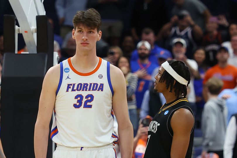 World's tallest college basketball player leaves March Madness opponent ...