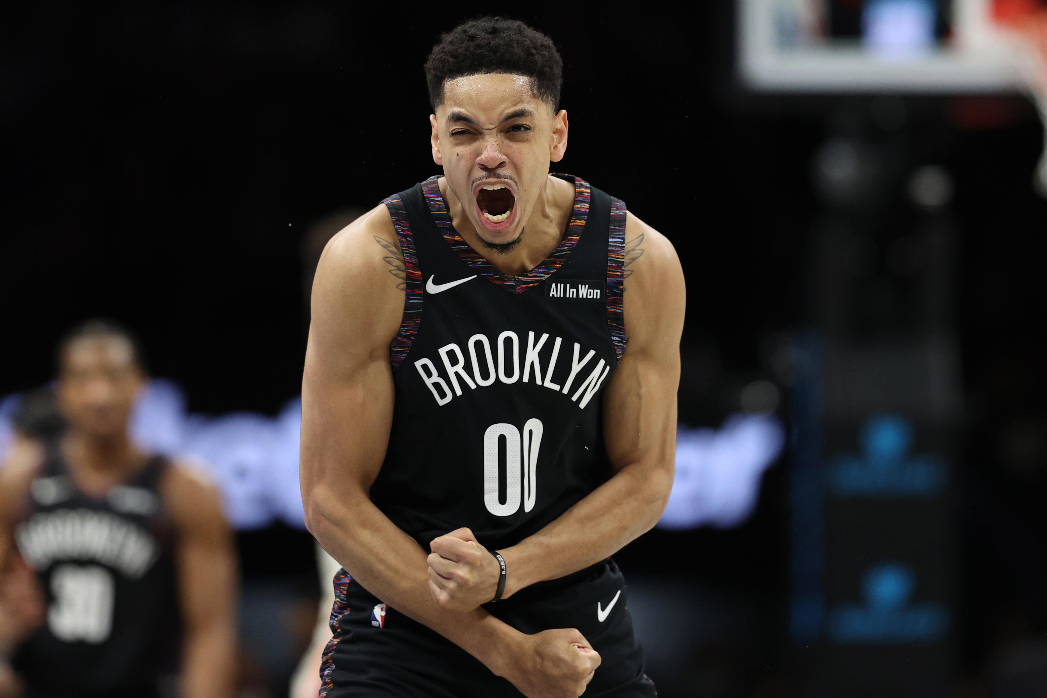 Nets' Josh Minott reacts to tense game vs. Knicks, Brooklyn's fans