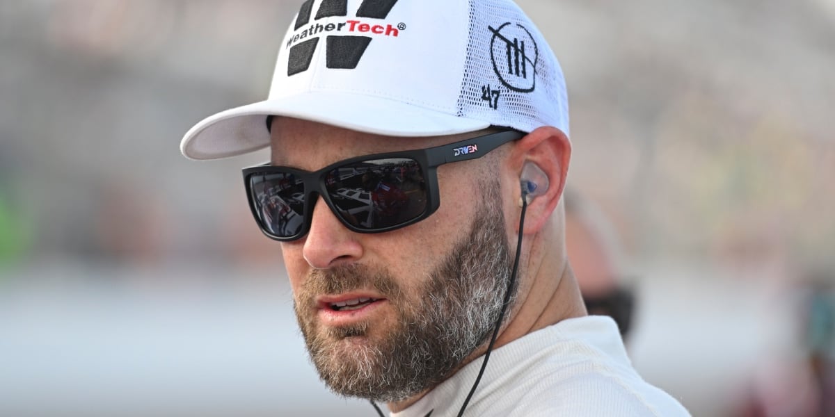 Shane van Gisbergen reacts to Ross Chastain, Daniel Suarez dustup ...