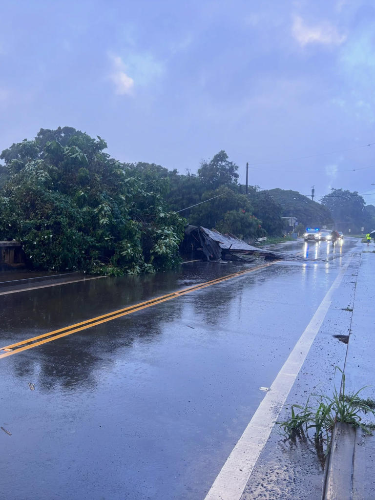 Extreme flooding devastates Hawaii as power restoration continues ...