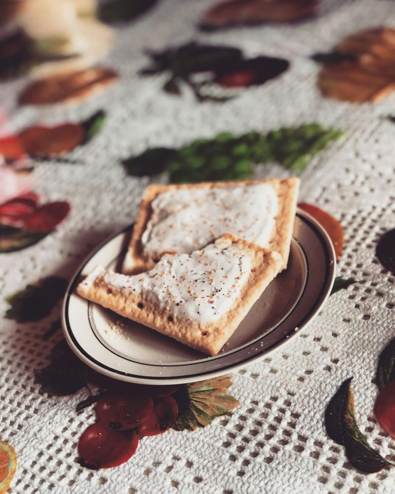 20 foods that feel illegal in a modern school cafeteria