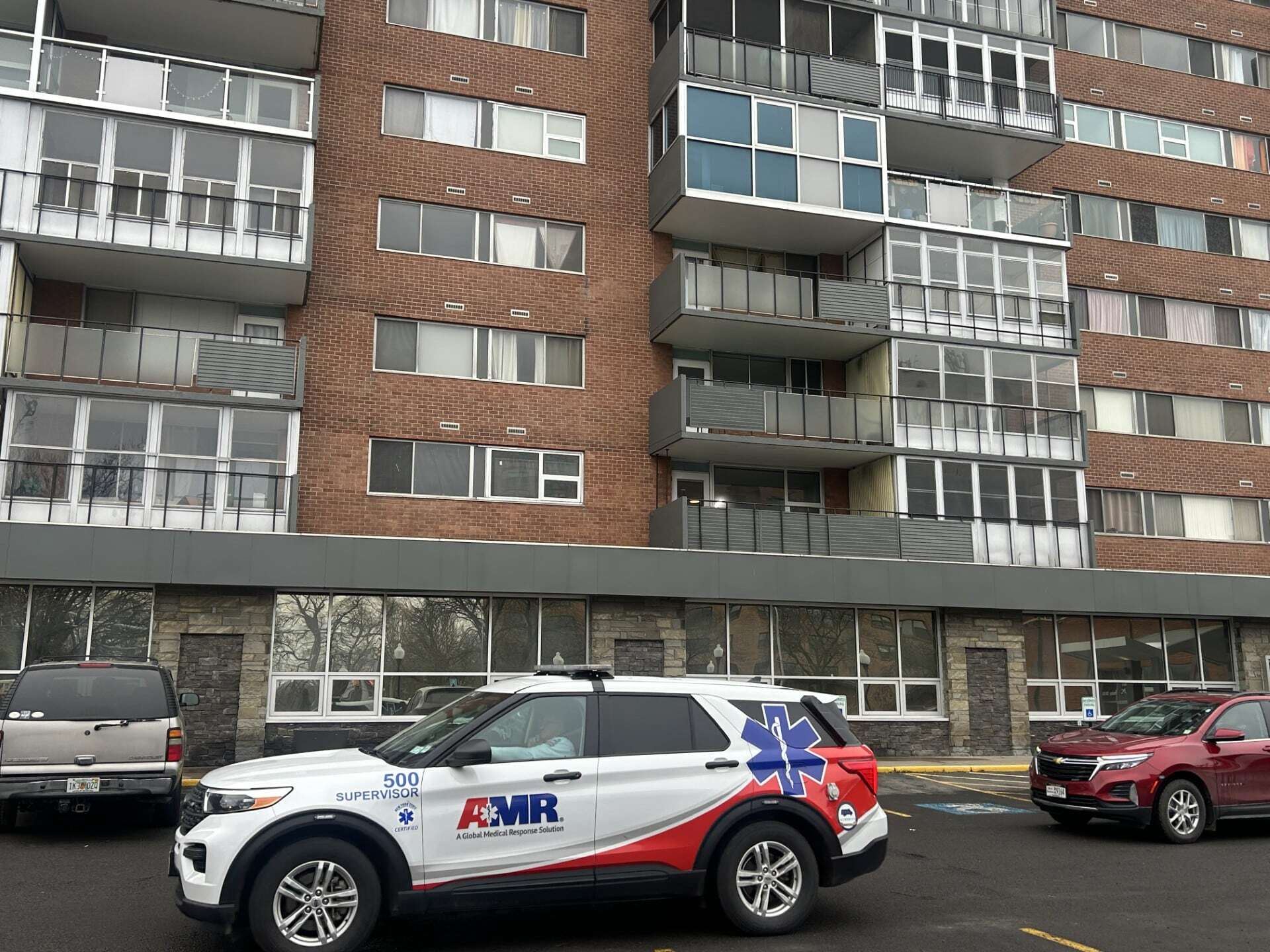 Man stabbed inside prominent Syracuse apartment building; 2nd stabbed ...