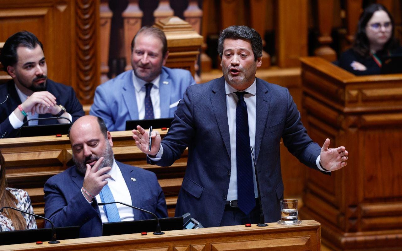 Chega “não vai abdicar” das exigências nas negociações sobre reforma ...