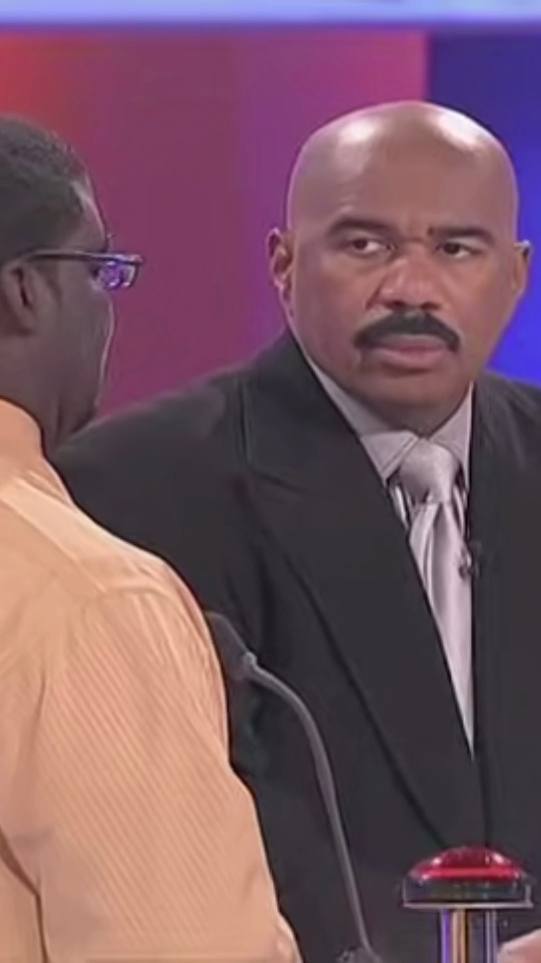 Steve Harvey loses it over asparagus answer on Family Feud