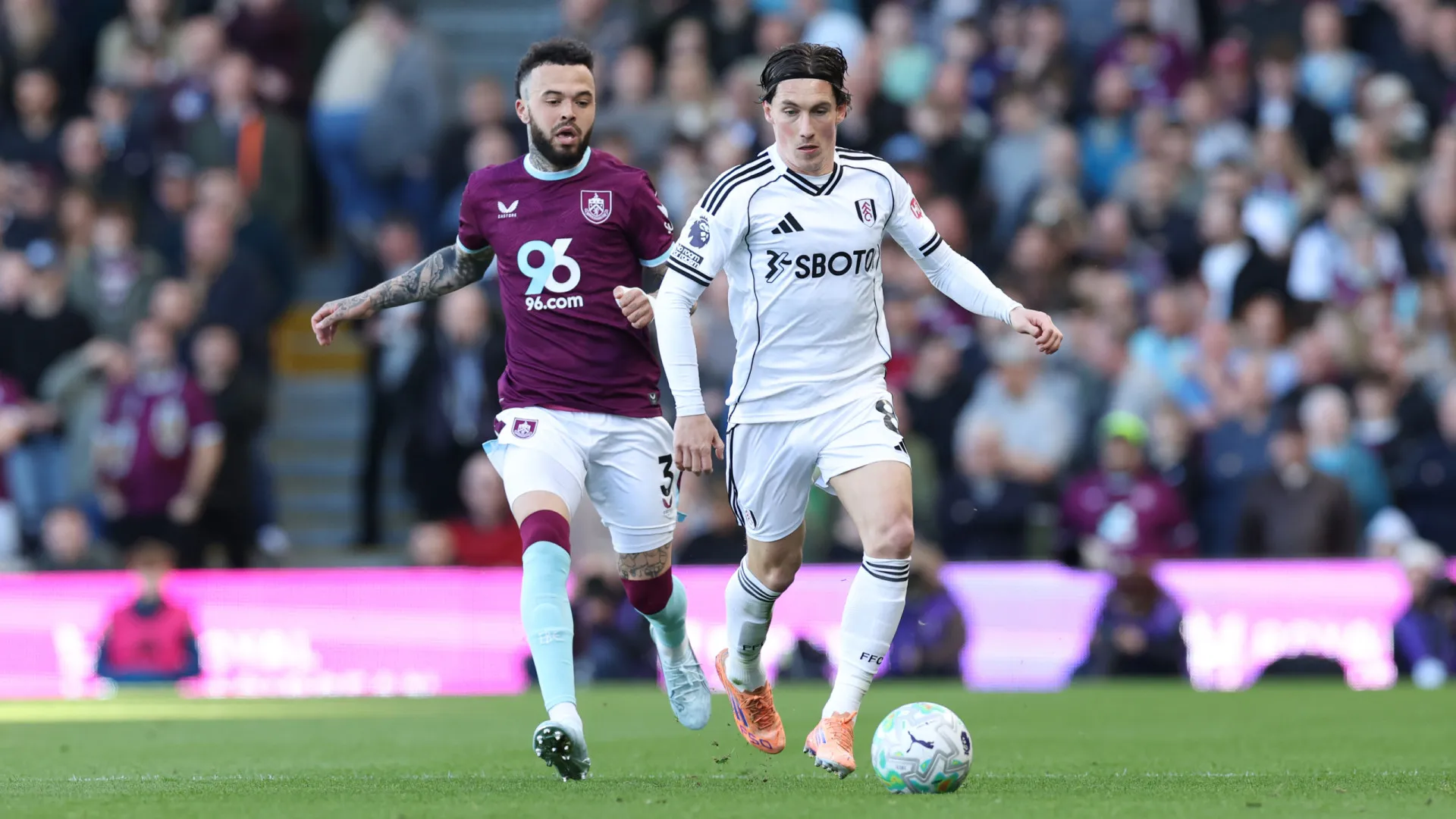 Marco Silva com má notícia. Harry Wilson foge ao Benfica e ruma ao Leeds