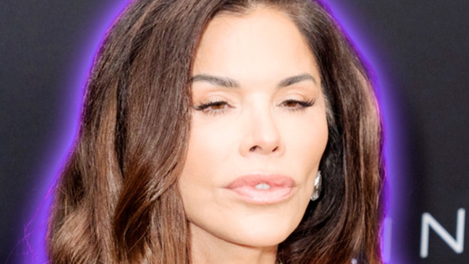 Pics of Lauren Sánchez Bezos' lips before all the filler are head-turning
