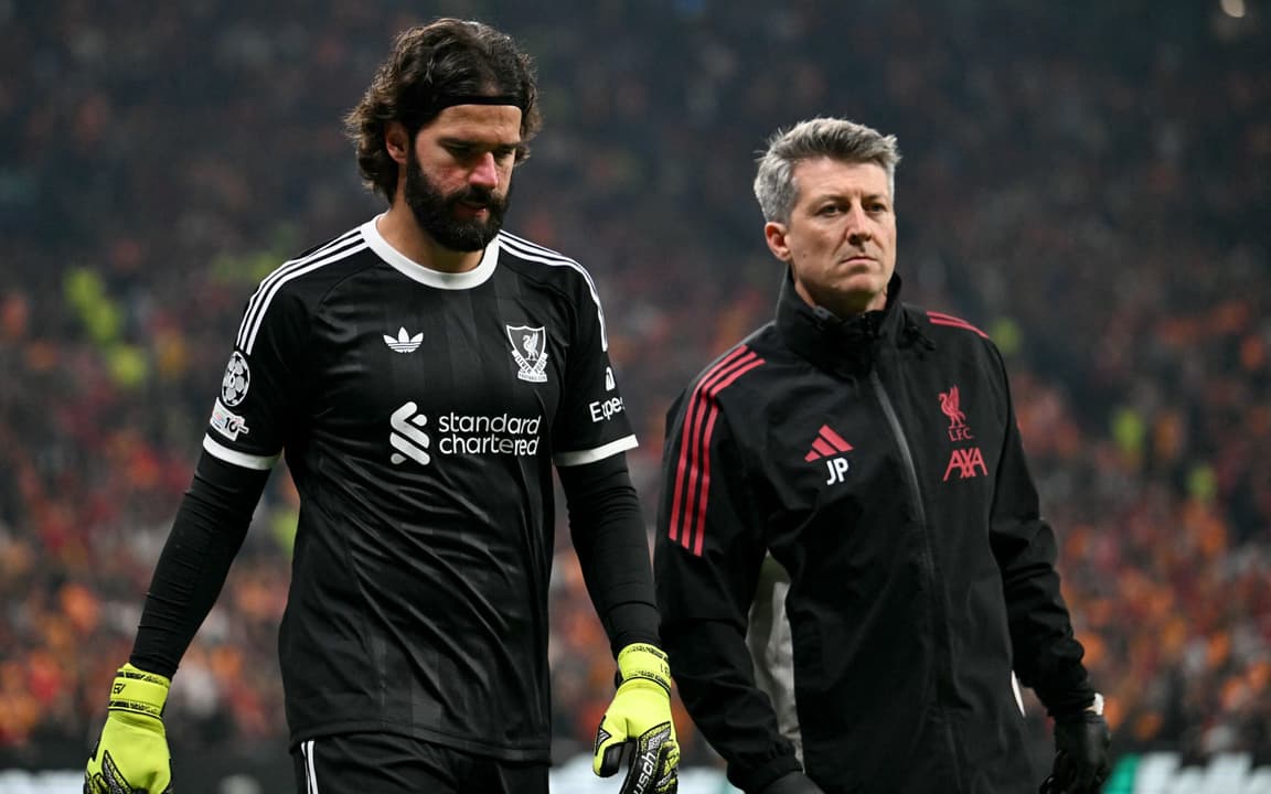 Goleiro do Brasil, Alisson quebra o silêncio após lesão e corte da seleção