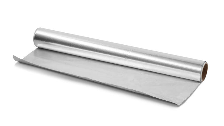 Frotar el interior de las ollas con papel de aluminio arrugado | Para ...