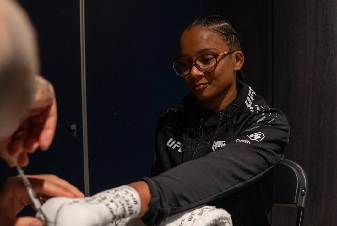 Ravena Oliveira começa bem, mas acaba nocauteada no UFC Londres