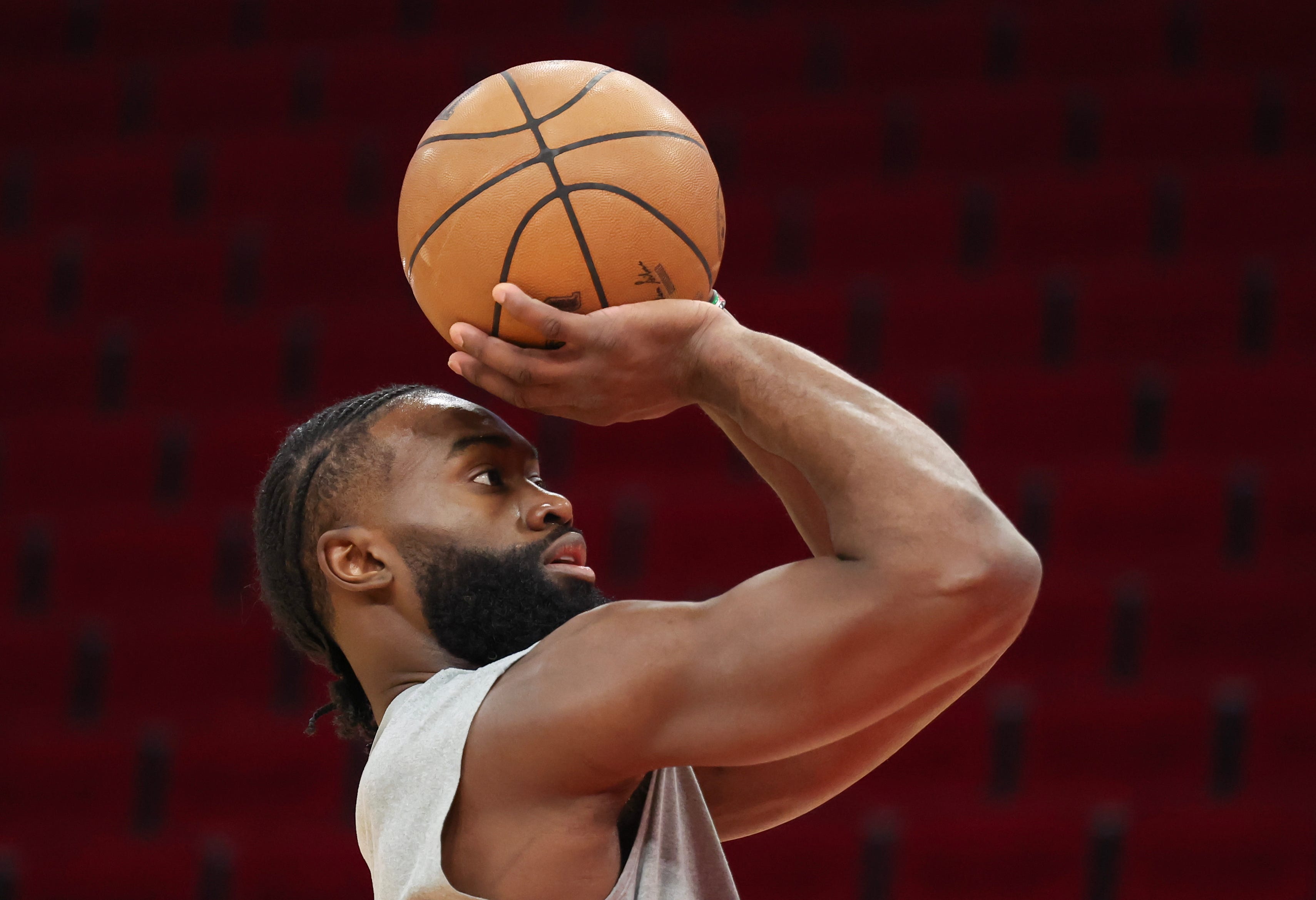How are Houston Rockets analysts seeing a trade for Boston Celtics star ...