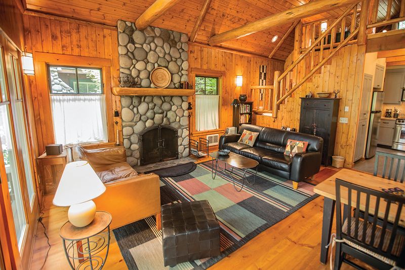 This riverside cottage escape in Oregon feels like pure magic