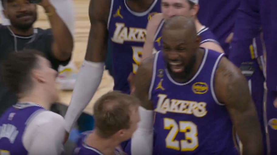 How LeBron James perfectly set up Lakers’ Luke Kennard for wide open ...