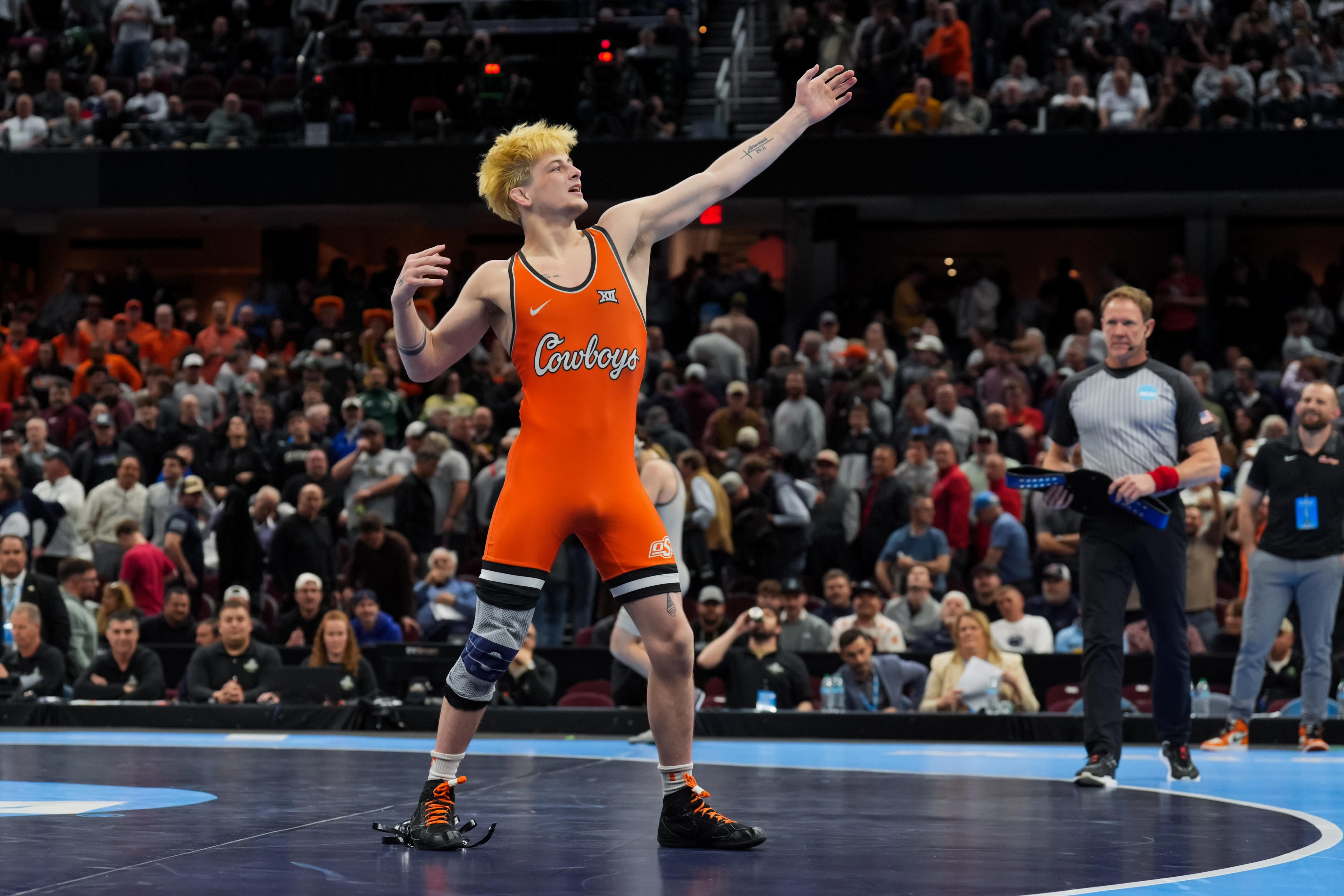Oklahoma State wrestling's Jax Forrest captures 133-pound title at NCAA ...